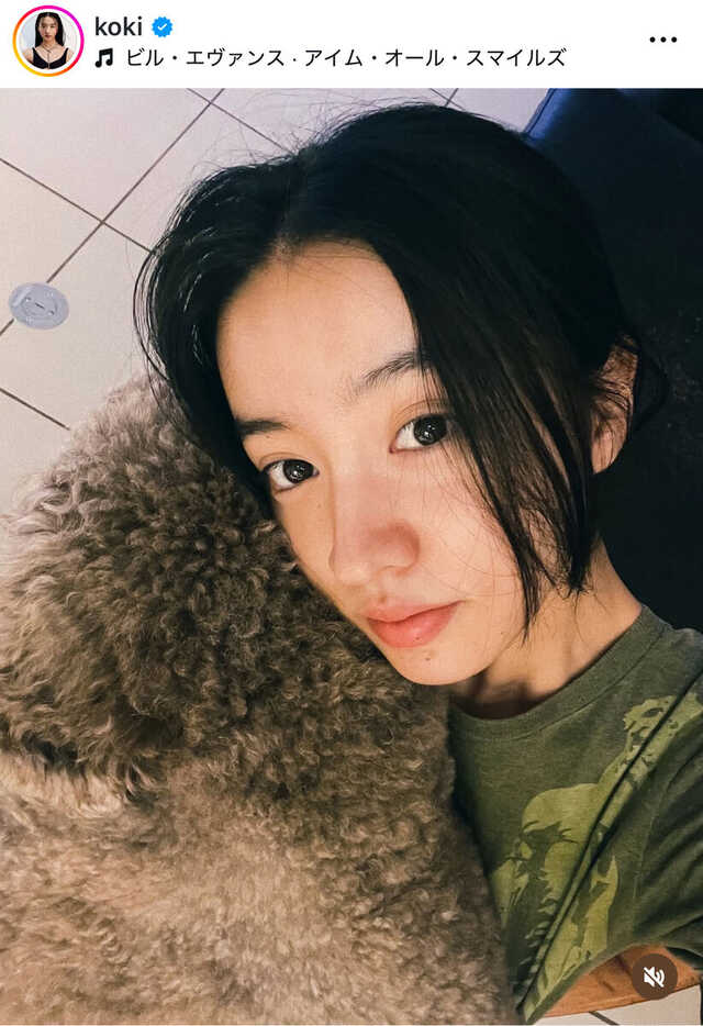 Koki，「My little baby」愛犬を抱きしめるショットがステキ！|au Webポータル芸能ニュース