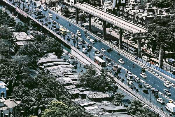 日本のタクシー「海外で大勝負」――新興国法人向け「高級ハイヤー戦争」が始まるのか？|au Webポータル経済・ITニュース