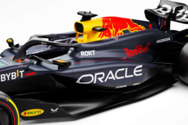 レッドブルF1『RB20』：フェルスタッペンも興奮。メルセデスのアイデアを取り入れ、大胆にコンセプトを変更|au Webポータルスポーツニュース