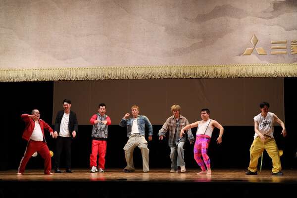 Generations白濱亜嵐＆中務裕太、サプライズ登場に大歓声＆爆笑 ジェネレーソンズ公演でコントに参戦 Au Webポータル芸能ニュース