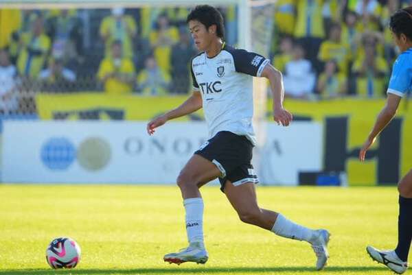 J3栃木SCの22歳FWが青森へ育成型期限付き移籍！「チームの一員として全力を尽くす覚悟」|au Webポータルスポーツニュース