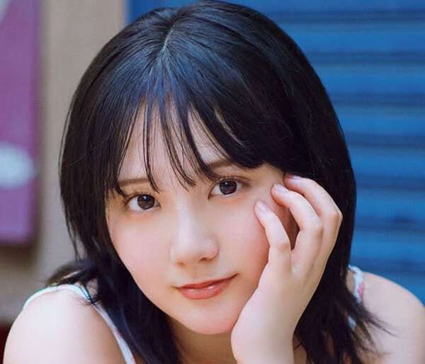 13歳でAKB加入 グループ支える愛されガールが初めてのランジェリー姿 「見ていてワクワクするような写真集、お楽しみに！」|au Webポータル国内ニュース