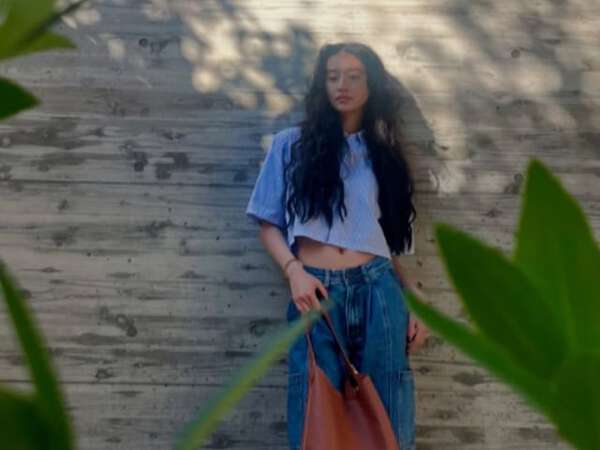 木村拓哉＆工藤静香の次女・Koki,、へそ出し＆美ウエスト披露！ 姉・Cocomi撮影のスタイル抜群ショット|au Webポータル芸能ニュース